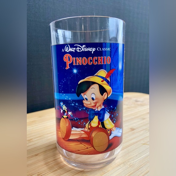 Disney | Dining | 994 Vintage Walt Disney Pinocchio Collector Series ...